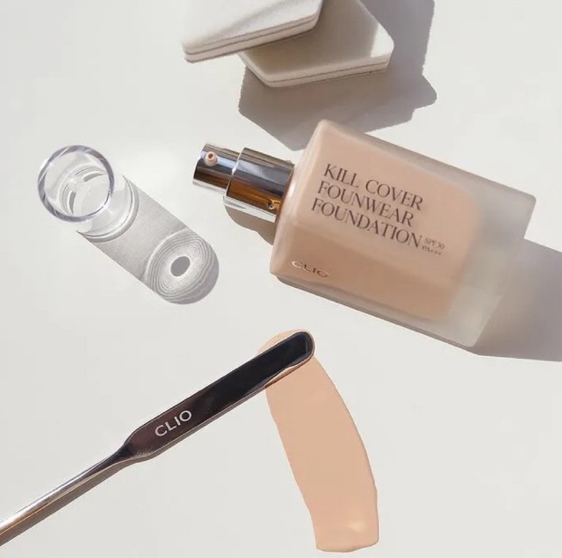 How to choose the right foundation - Liquid vs Cushion? – LAMOUR Beauty ...
